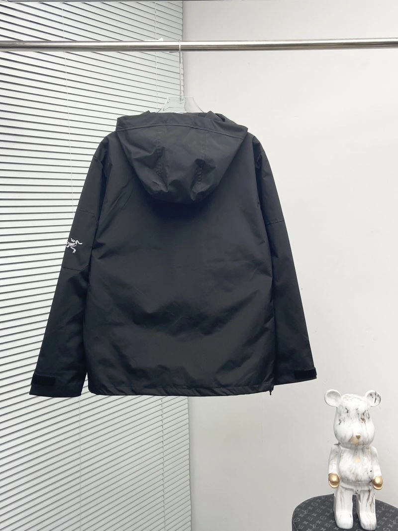 Brand-authenticated Arcteryx Outwear
