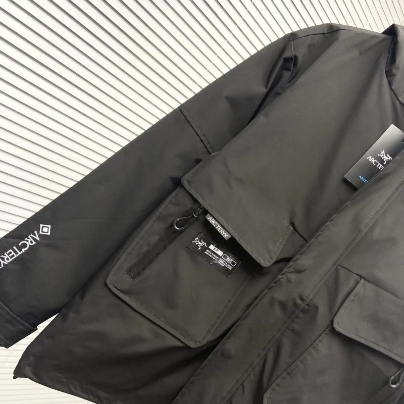 Brand-authenticated Arcteryx Outwear