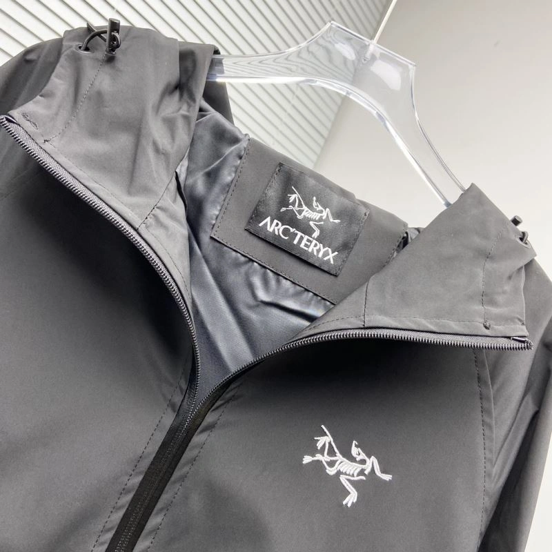 Bargain Arcteryx Outwear