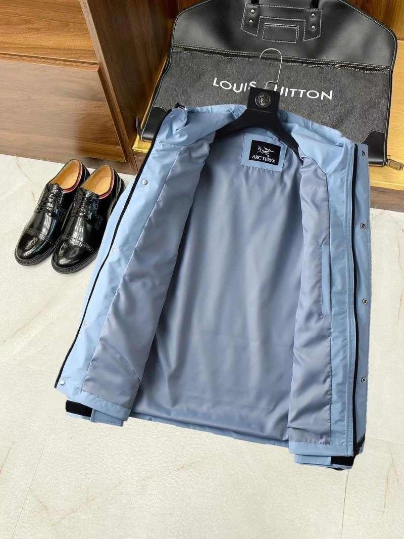 Bargain Arcteryx Outwear