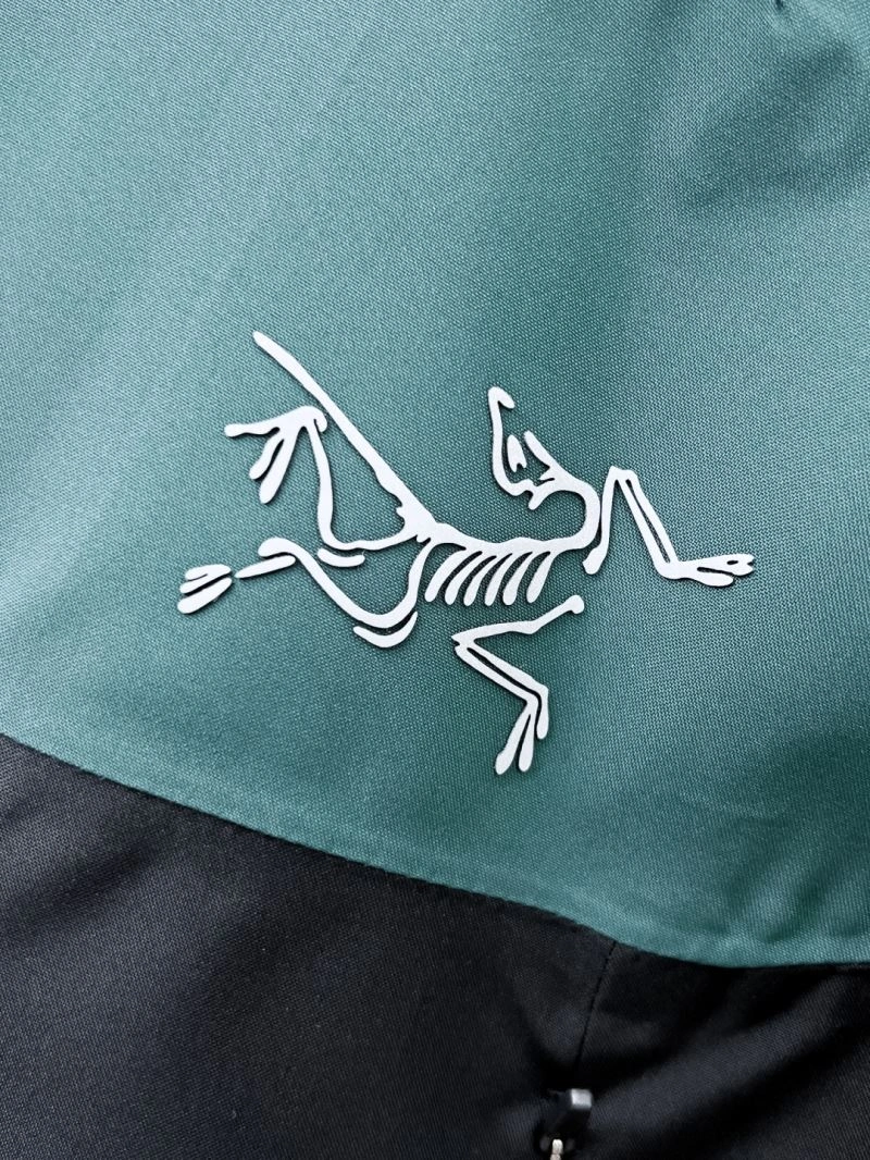 Accurate model Arcteryx Outwear