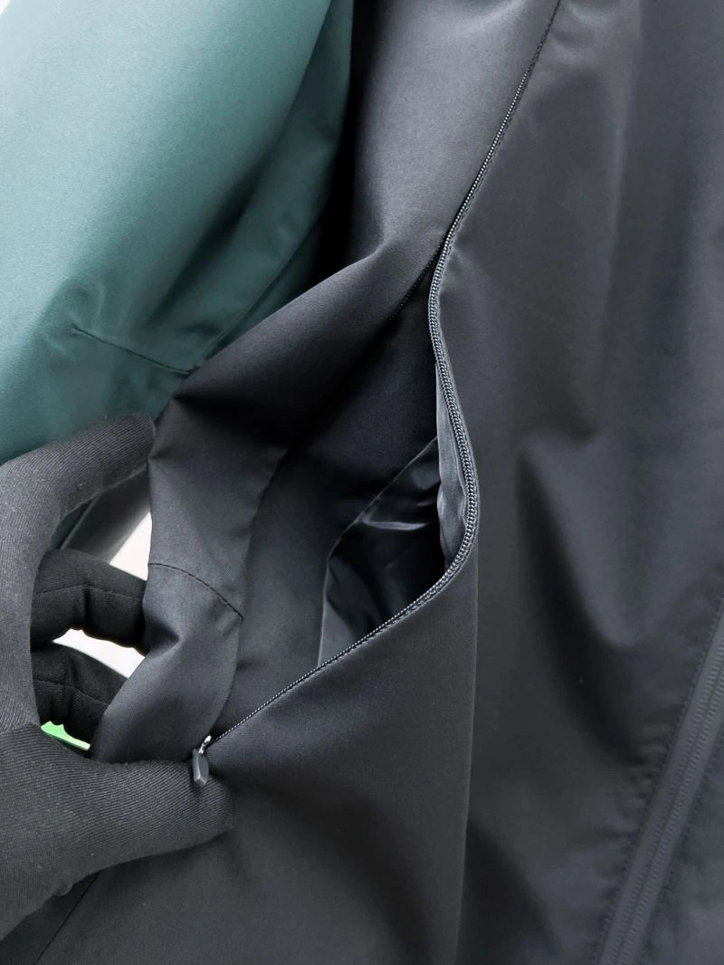 Accurate model Arcteryx Outwear