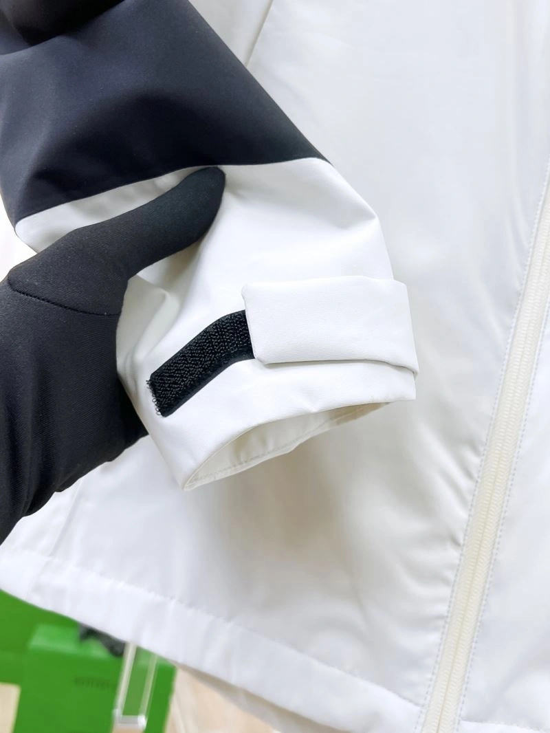 Low-cost Arcteryx Outwear