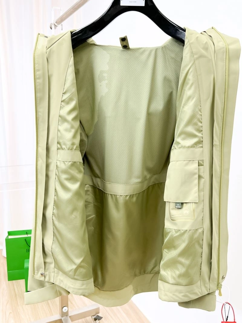Exact replica Arcteryx Outwear