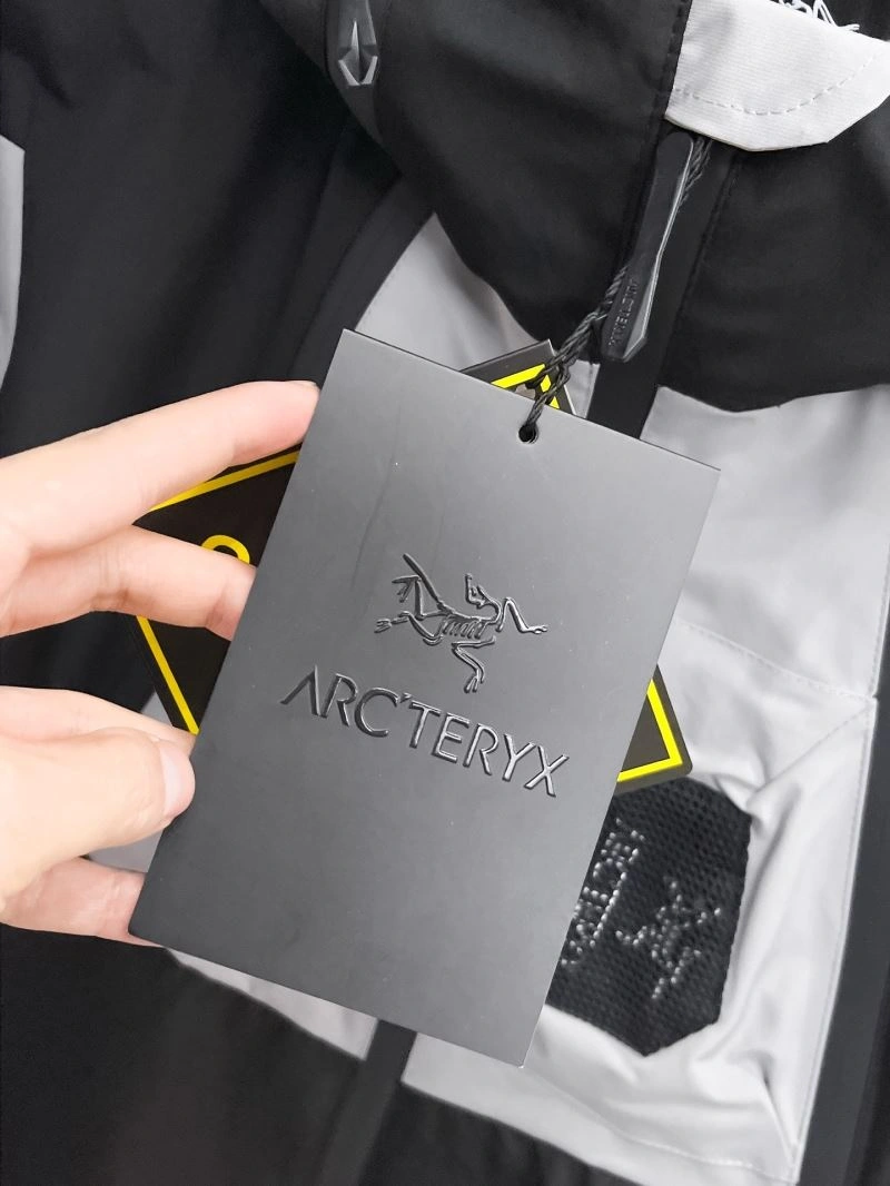 High fidelity Arcteryx Outwear