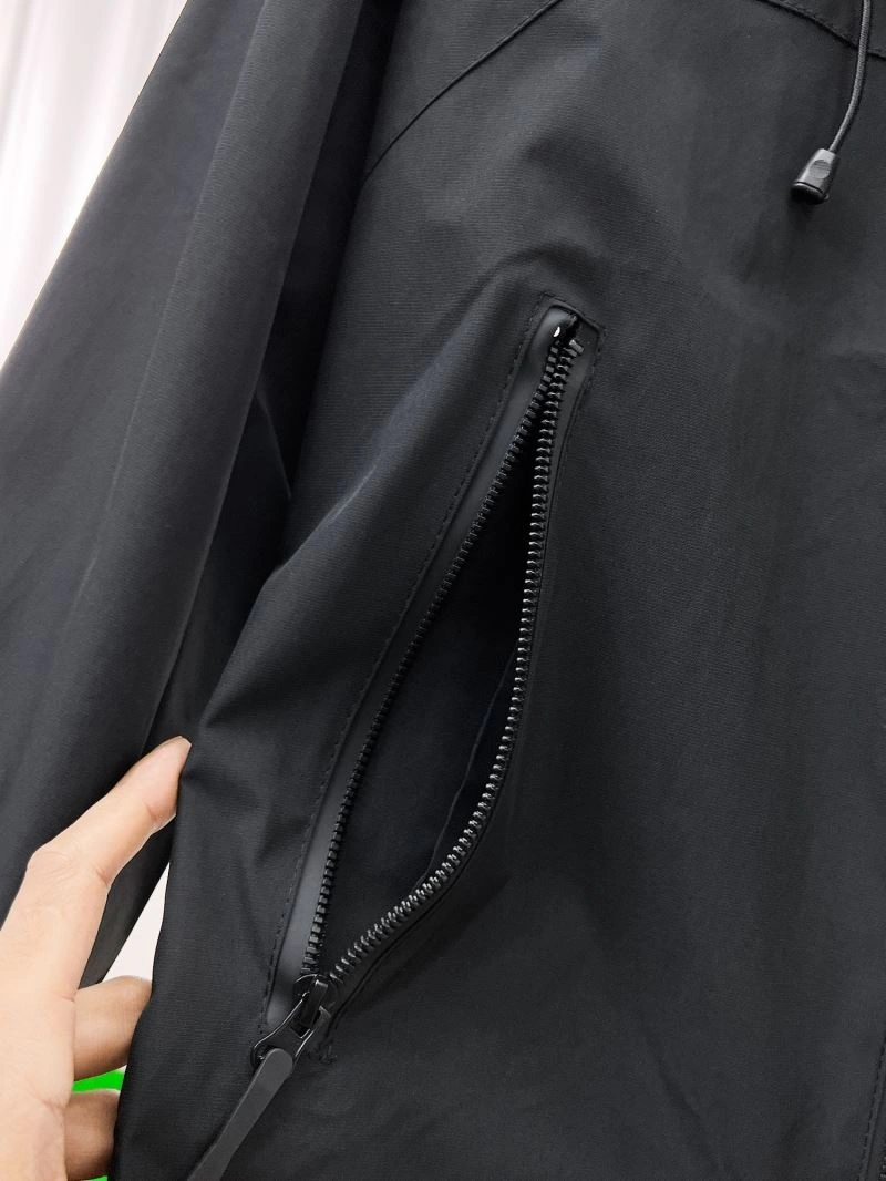 Exact replica Arcteryx Outwear