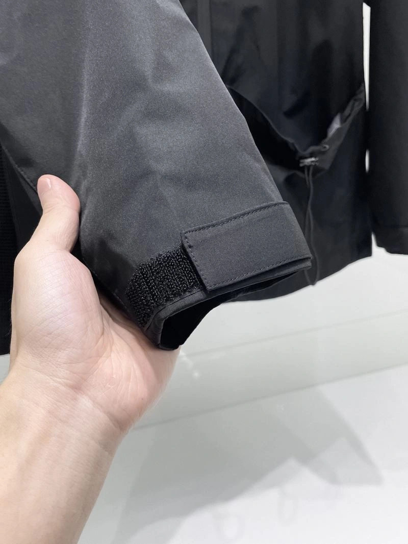 Authentic Arcteryx Outwear
