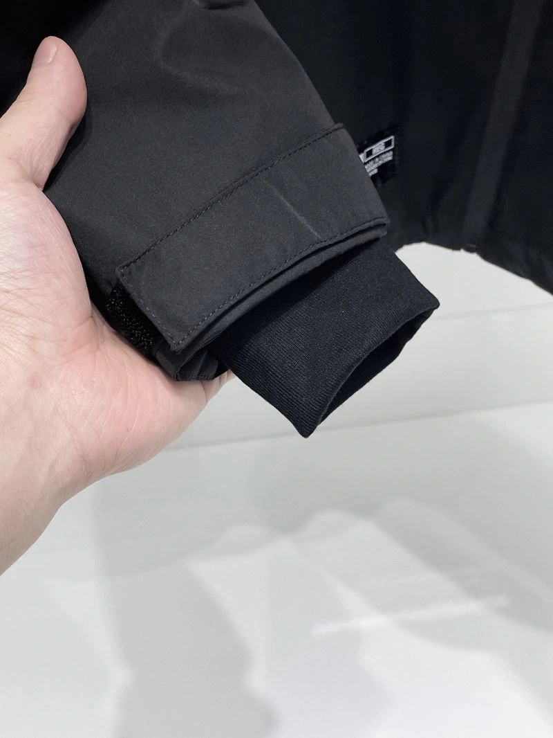 High fidelity Arcteryx Outwear