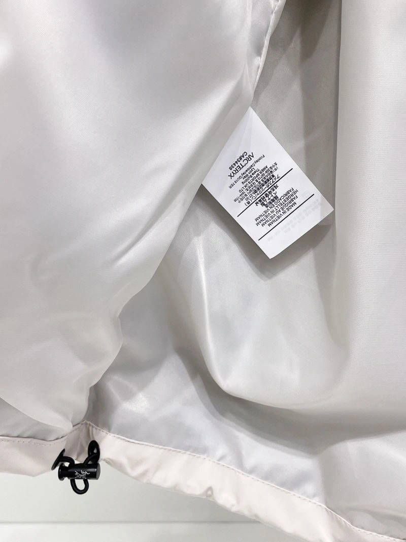 Exact replica Arcteryx Outwear