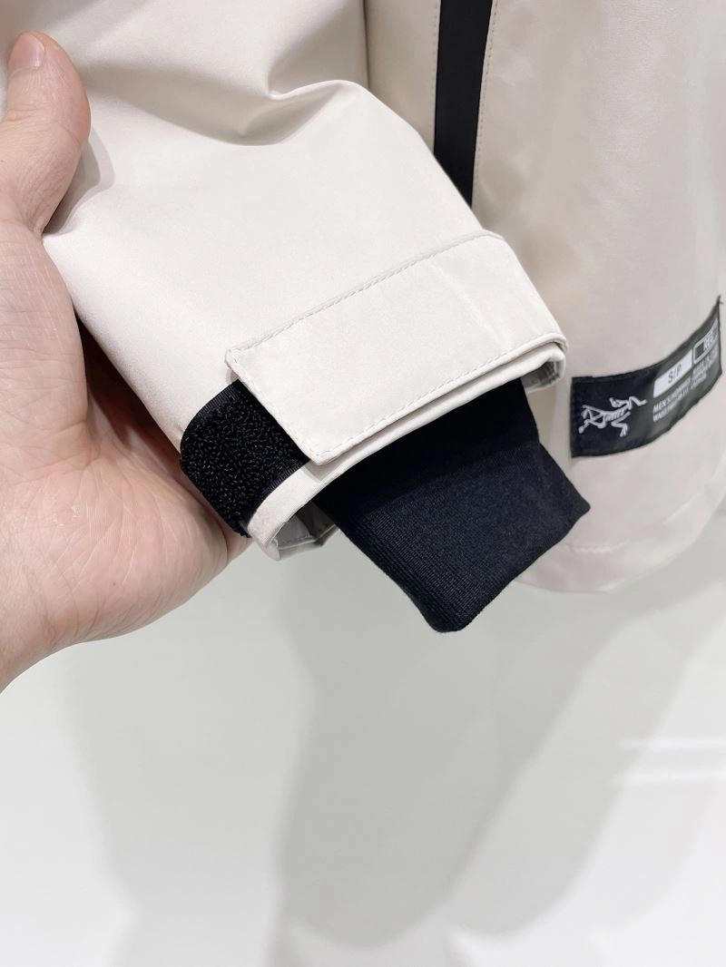 Exact replica Arcteryx Outwear