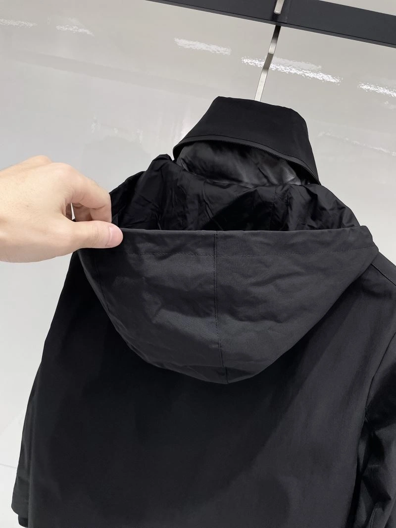Brand-authenticated Arcteryx Outwear