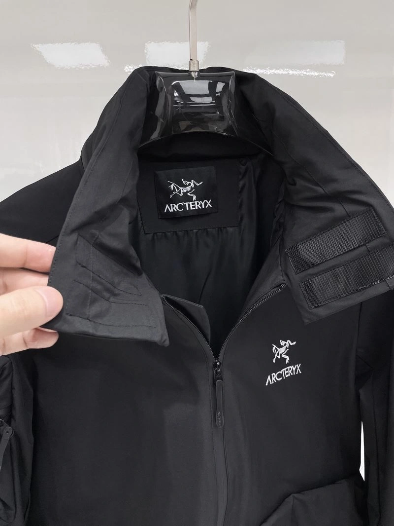 Brand-authenticated Arcteryx Outwear