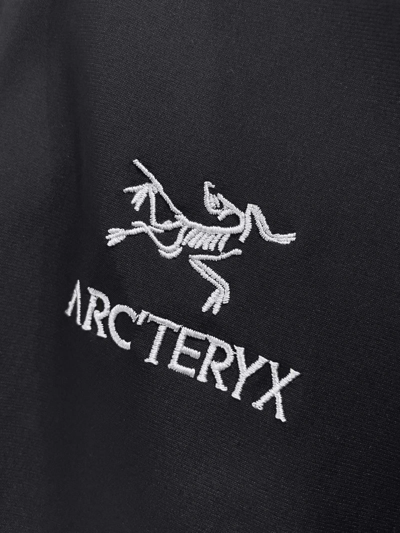 Brand-authenticated Arcteryx Outwear