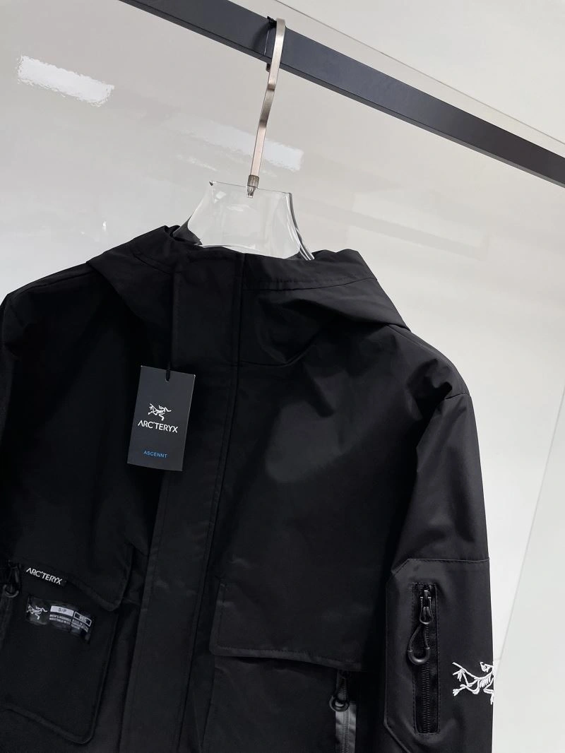 Authentic Arcteryx Outwear