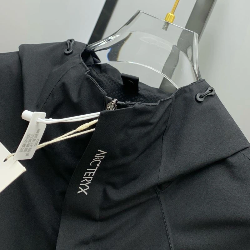 Official Arcteryx Outwear