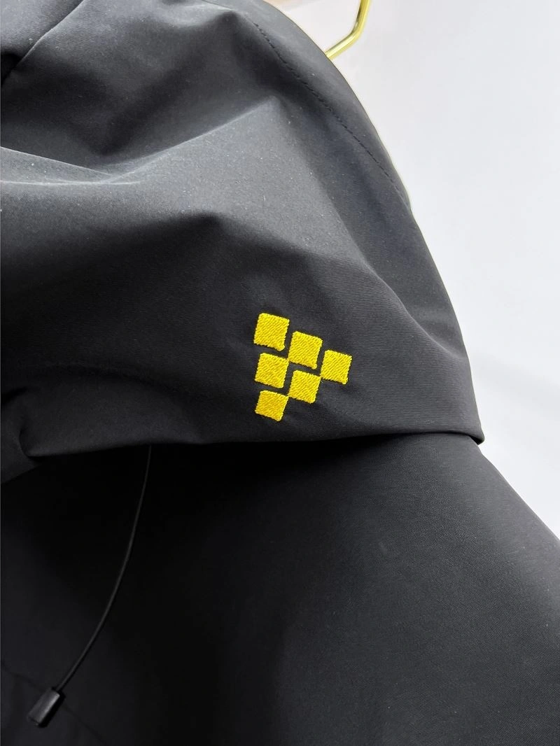Original Arcteryx Outwear