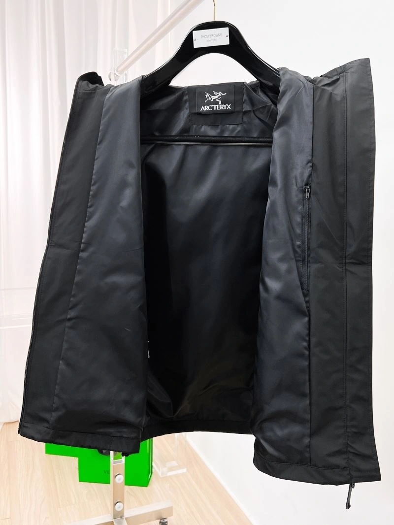 Accurate model Arcteryx Outwear