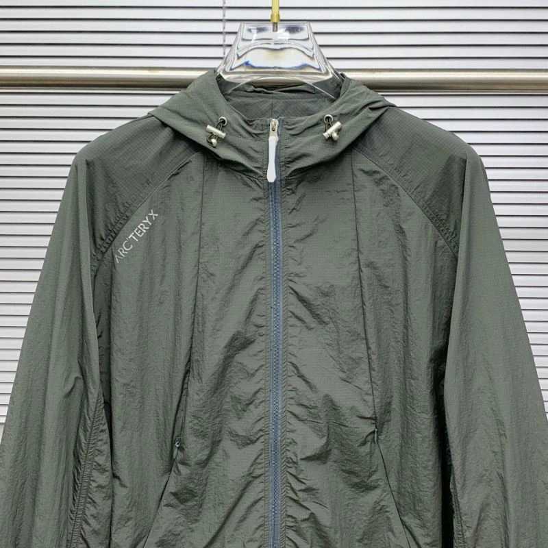Low-cost Arcteryx Outwear