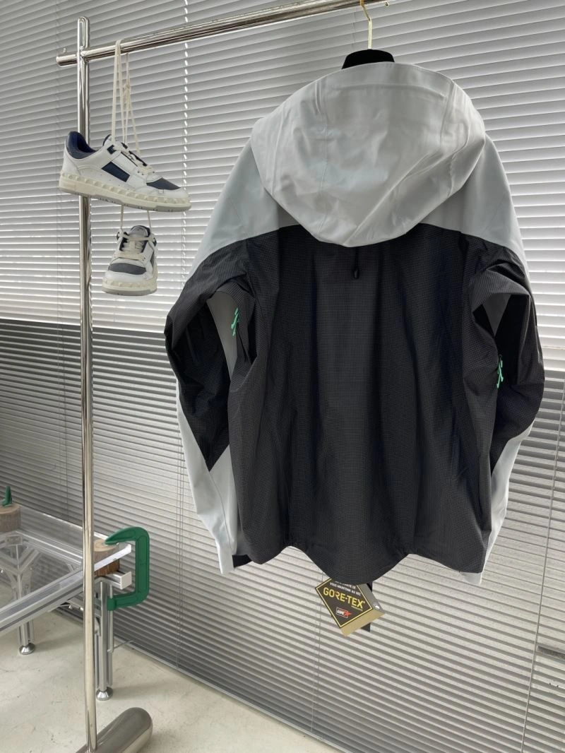 Top mirror Arcteryx Outwear