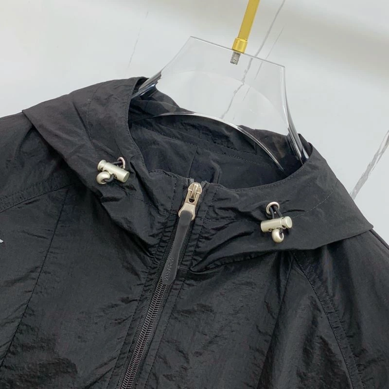 Bargain Arcteryx Outwear