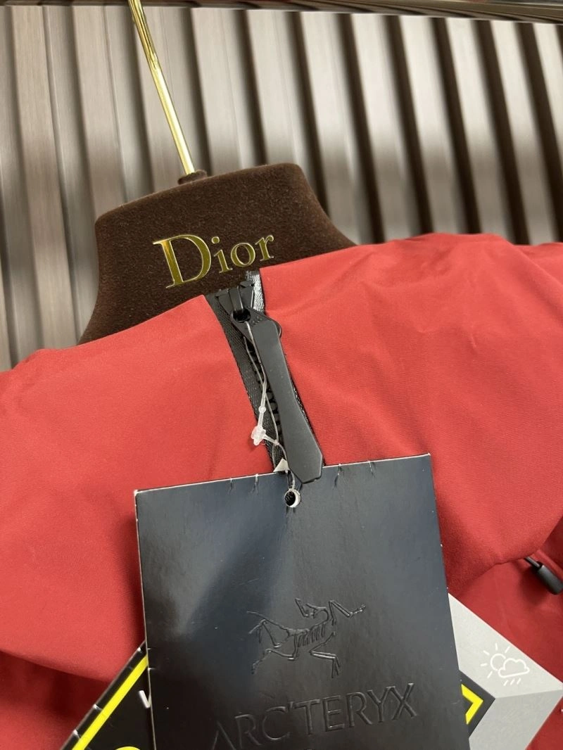 Brand-authenticated Arcteryx Outwear
