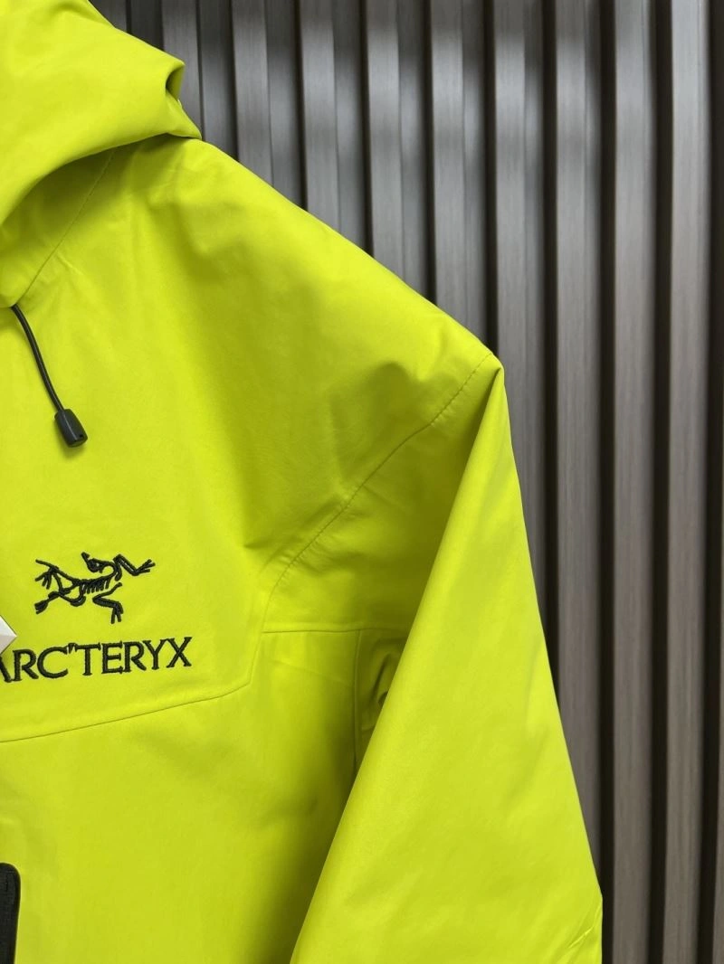 Brand-authenticated Arcteryx Outwear