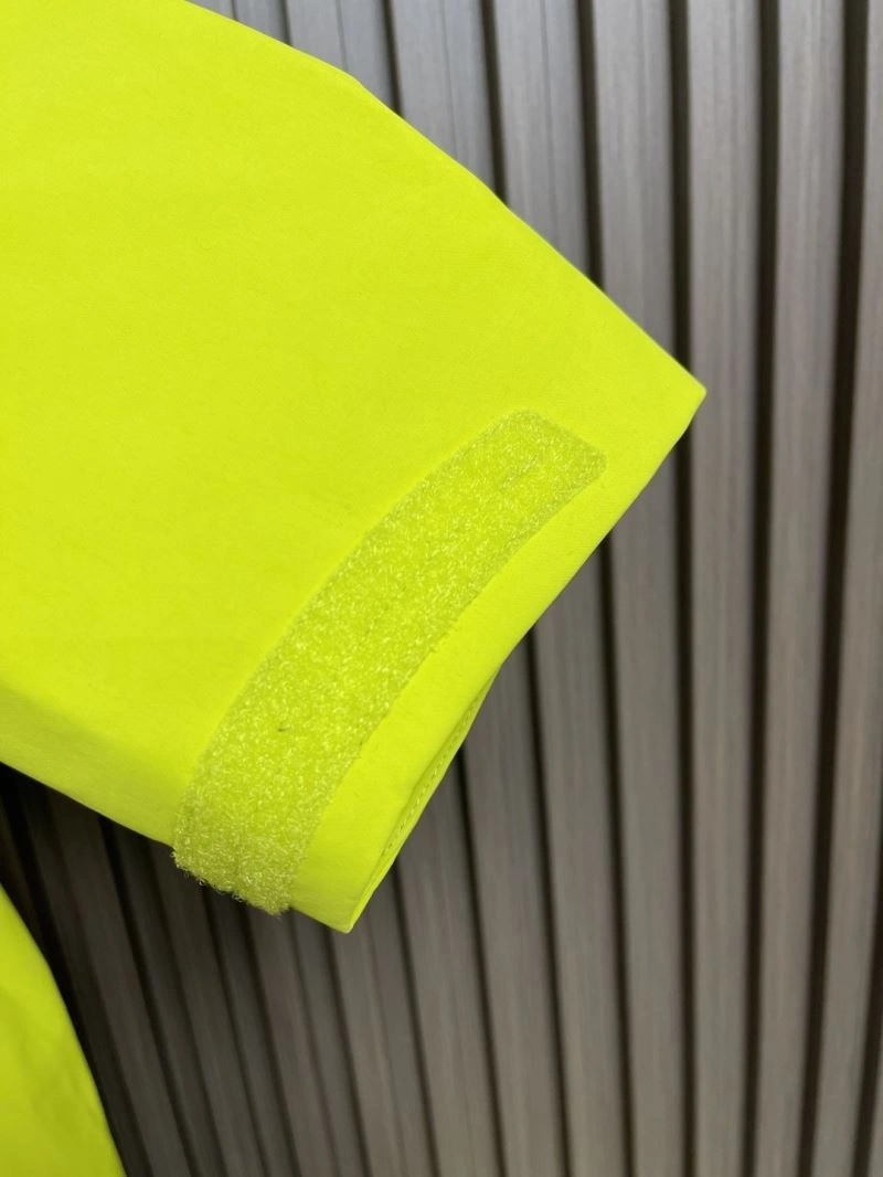 Brand-authenticated Arcteryx Outwear
