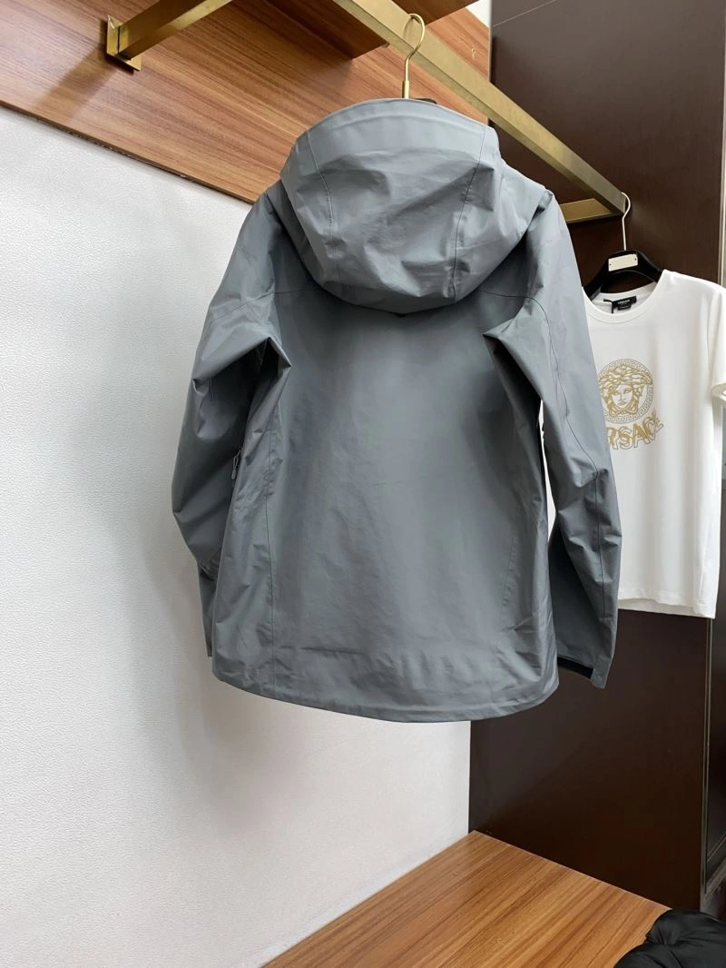 Bargain Arcteryx Outwear