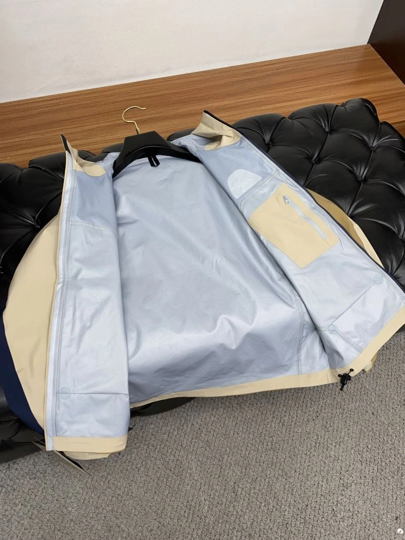 Discounted Arcteryx Outwear