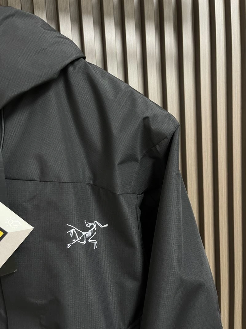 Bargain Arcteryx Outwear