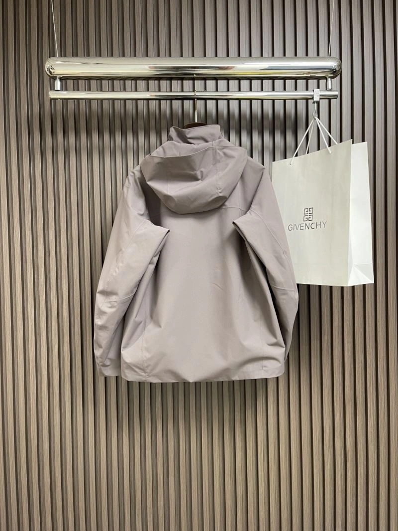 Accurate model Arcteryx Outwear
