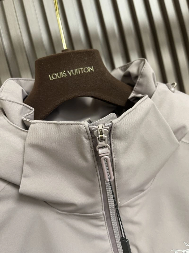 Accurate model Arcteryx Outwear
