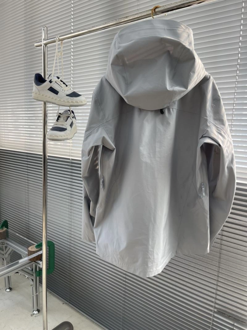 Exact replica Arcteryx Outwear