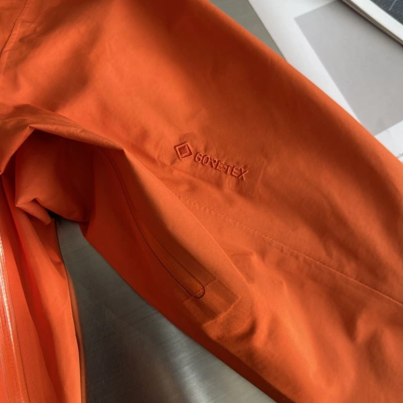 Brand-authenticated Arcteryx Outwear