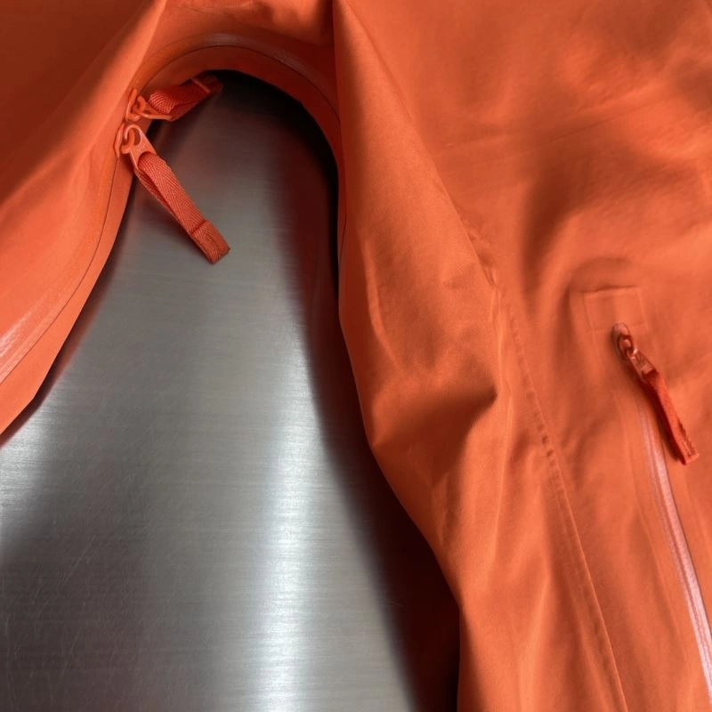 Brand-authenticated Arcteryx Outwear