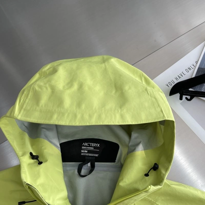 Bargain Arcteryx Outwear