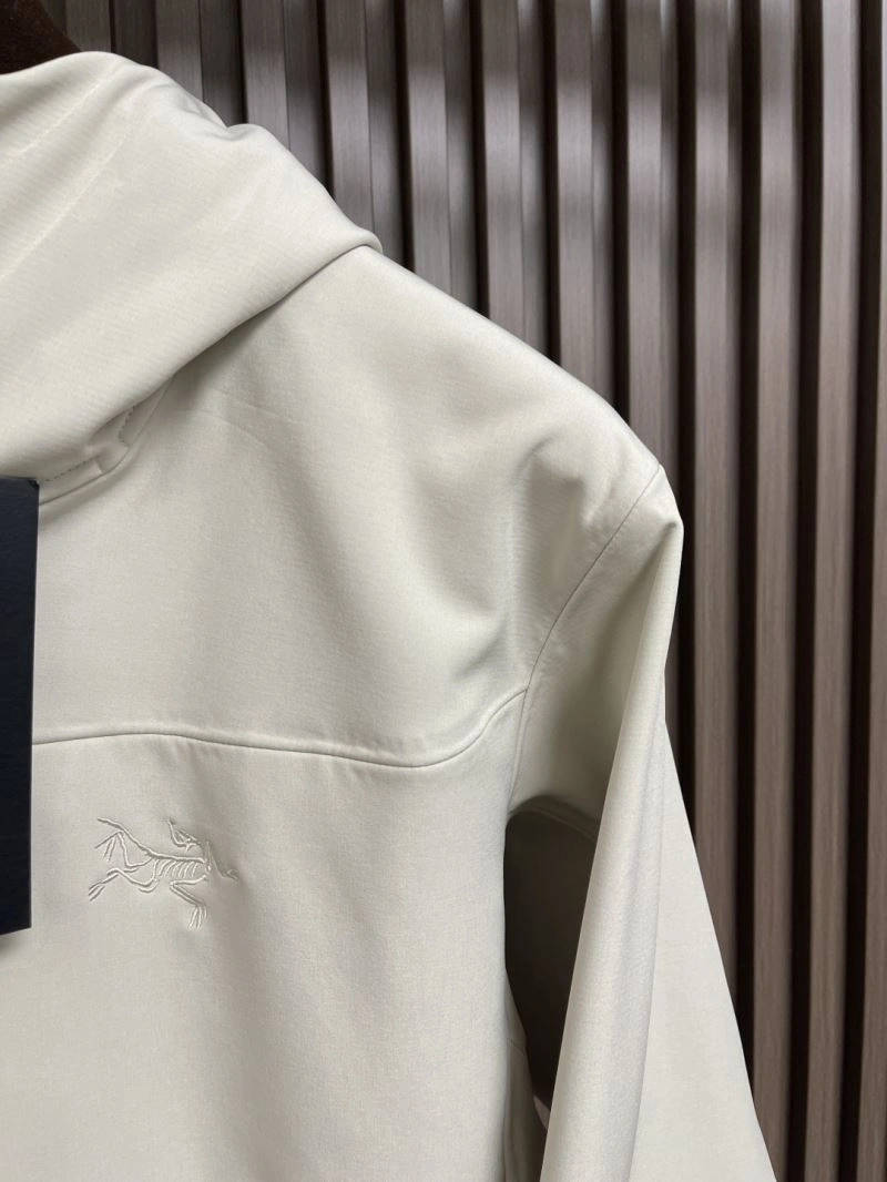 Official Arcteryx Outwear