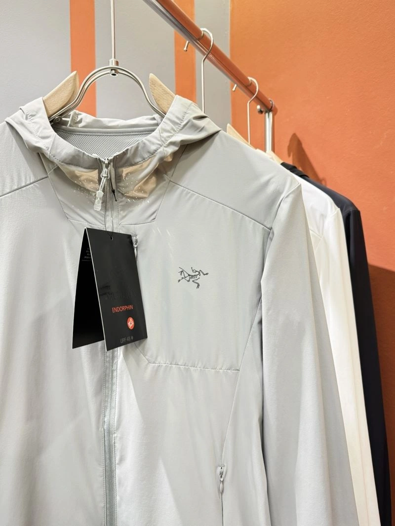 Precise copy Arcteryx Outwear
