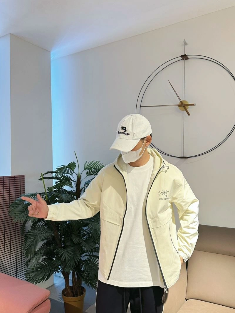 Low-cost Arcteryx Outwear