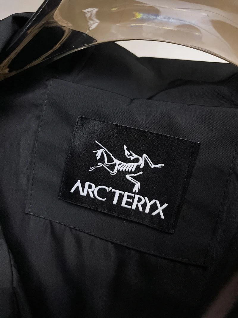 Accurate model Arcteryx Outwear