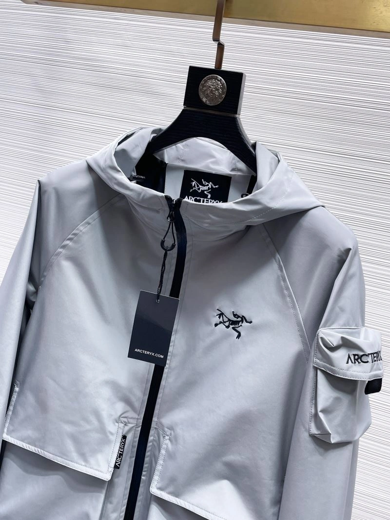 Exact replica Arcteryx Outwear