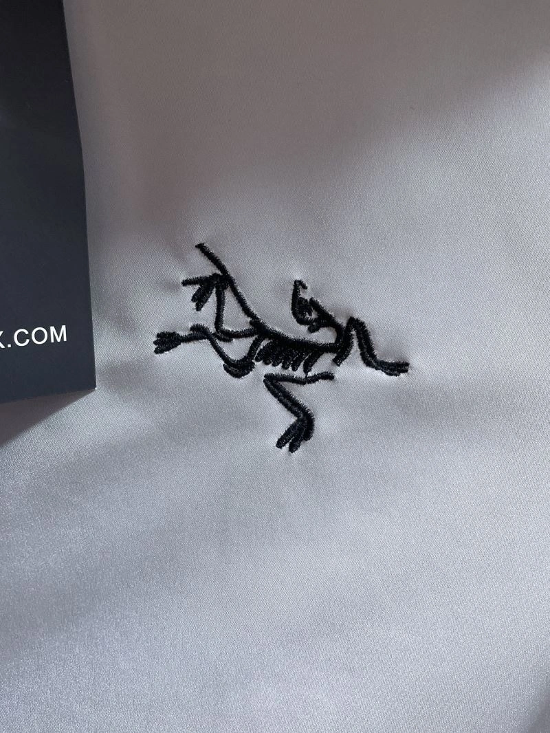 Exact replica Arcteryx Outwear