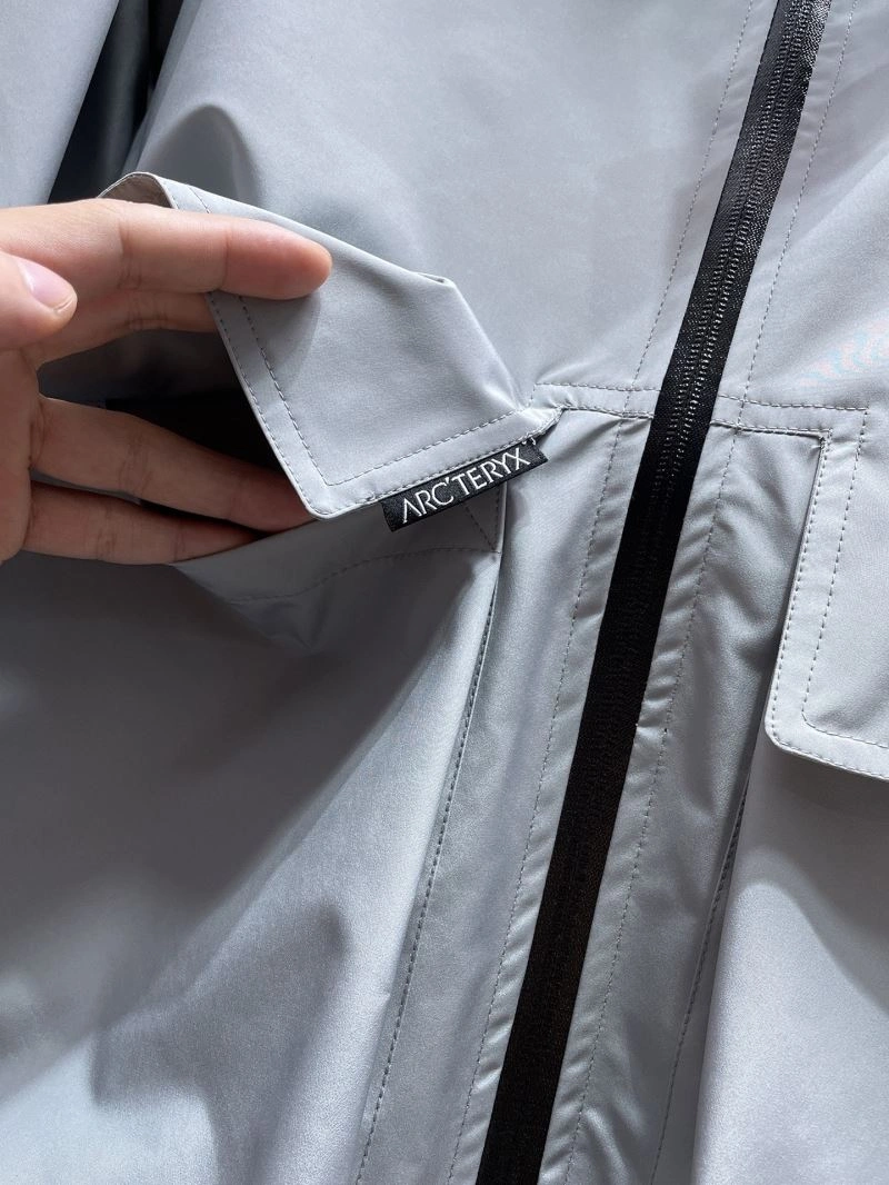 Exact replica Arcteryx Outwear