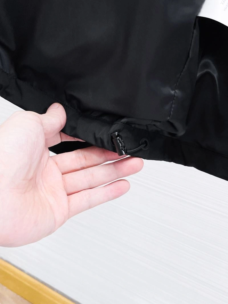 Brand-authenticated Arcteryx Outwear