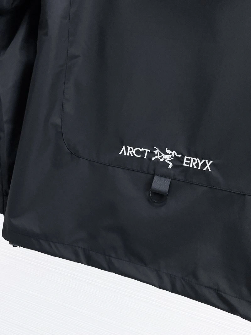 Brand-authenticated Arcteryx Outwear