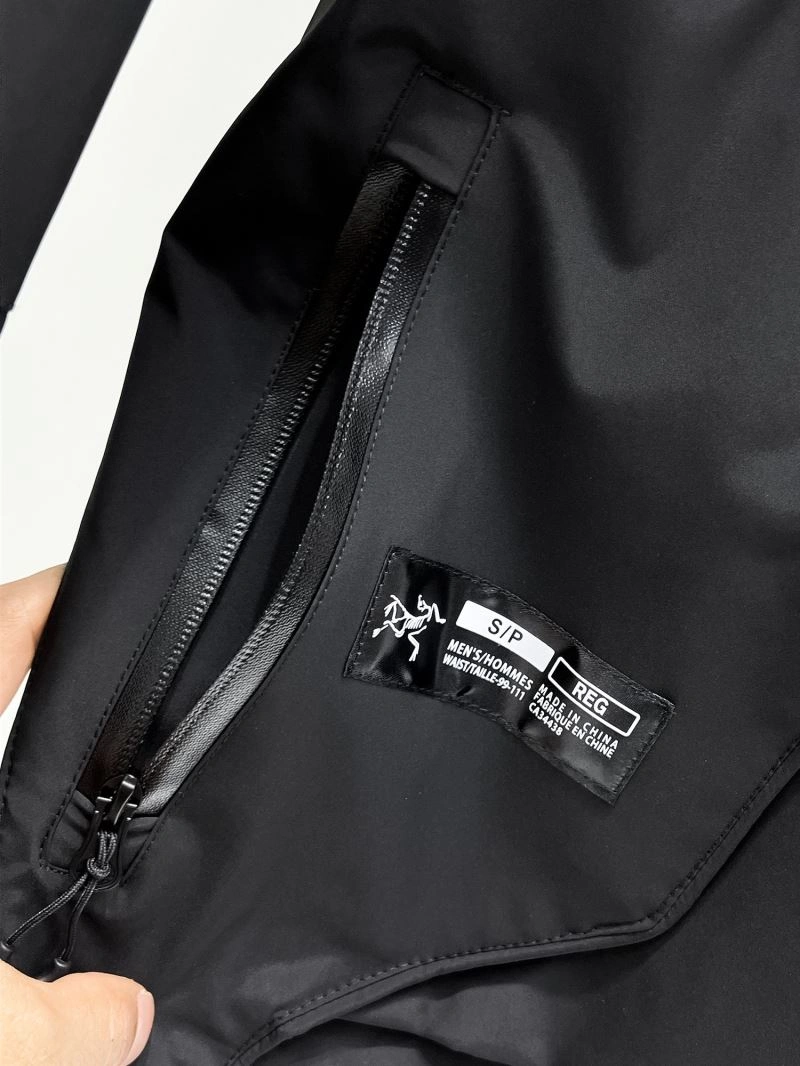 Bargain Arcteryx Outwear