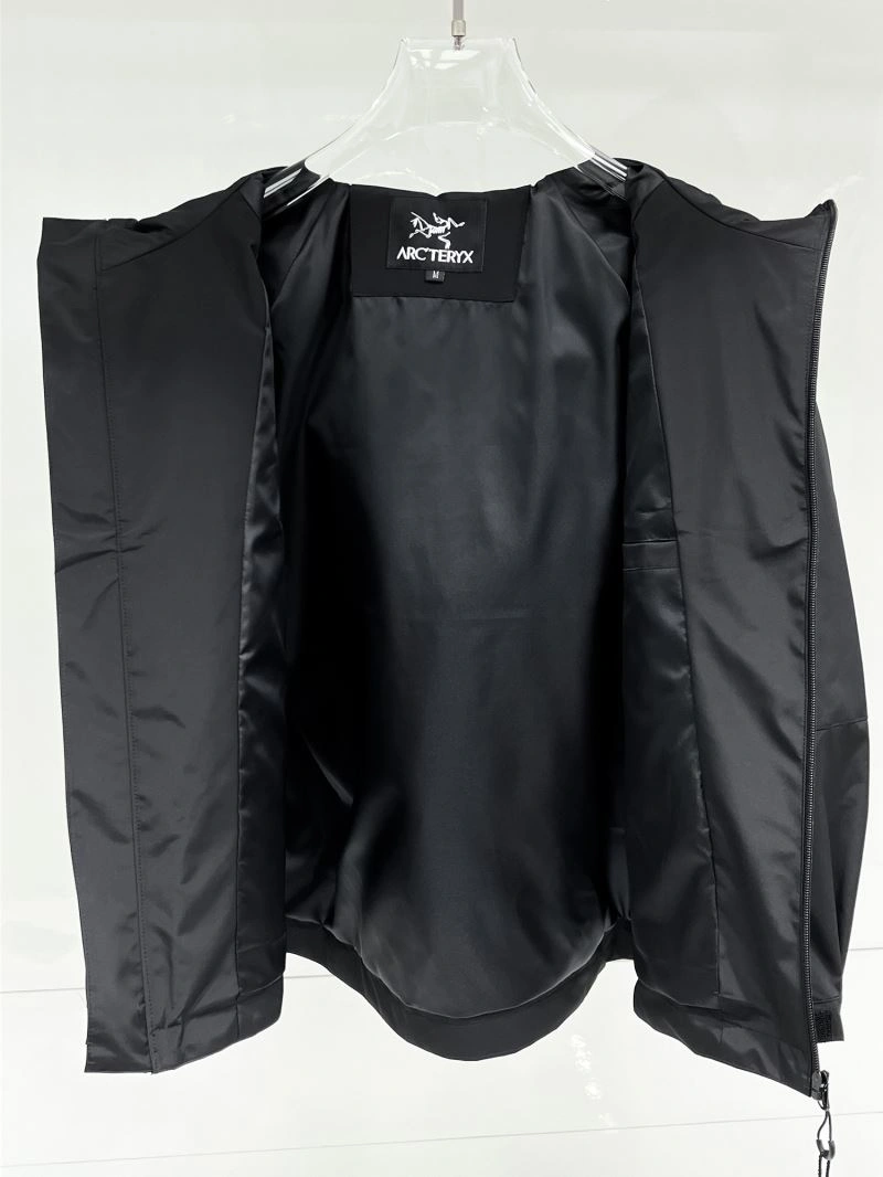 Bargain Arcteryx Outwear