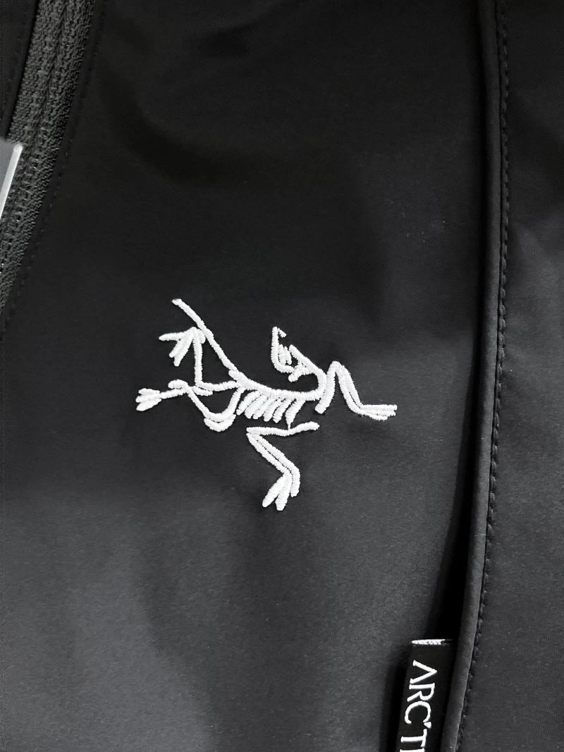 Bargain Arcteryx Outwear