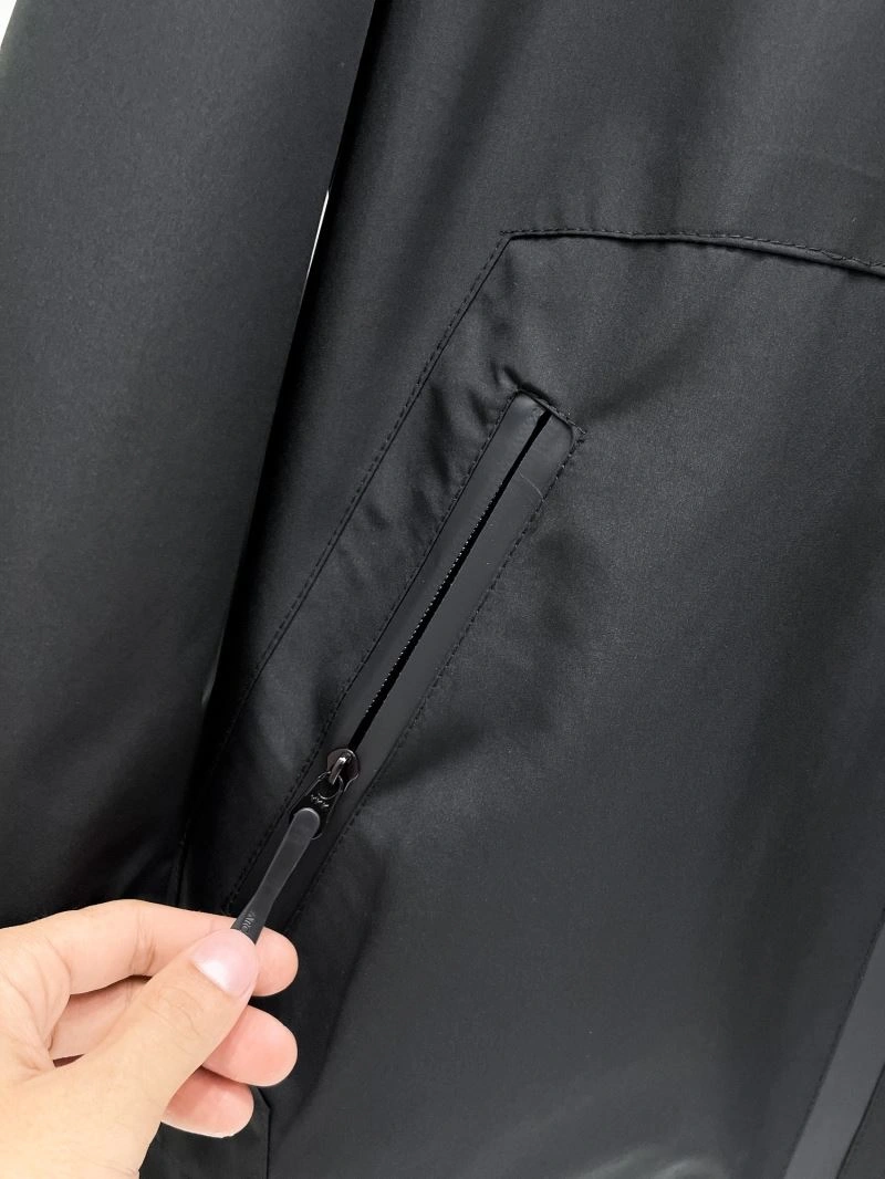 Brand-authenticated Arcteryx Outwear