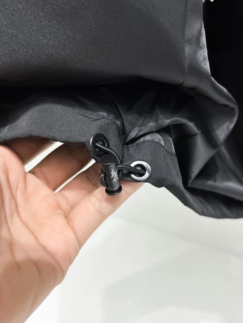 Brand-authenticated Arcteryx Outwear